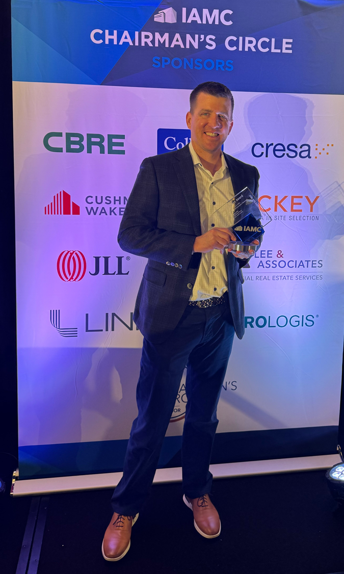 Jim Hazard Honored with IAMC Michael P. Hickey Award Cresa