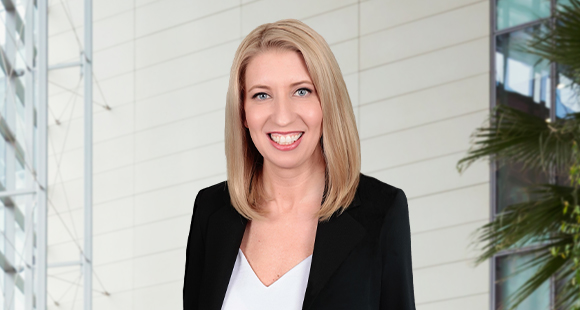 Tricia Trester Honored in the 2022 Women in Real Estate Awards Cresa